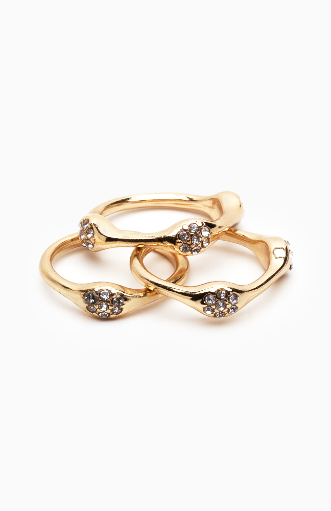 Floral Cluster Ring Set in Gold | DAILYLOOK