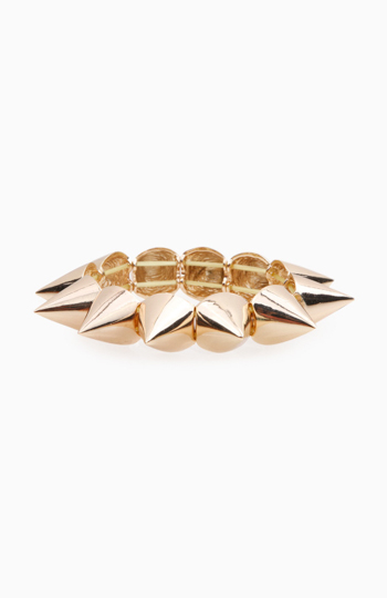 Gold Spike Bracelet in Gold | DAILYLOOK