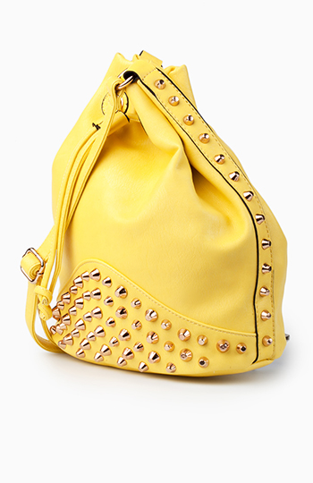 Studded Bucket Bag in Yellow | DAILYLOOK