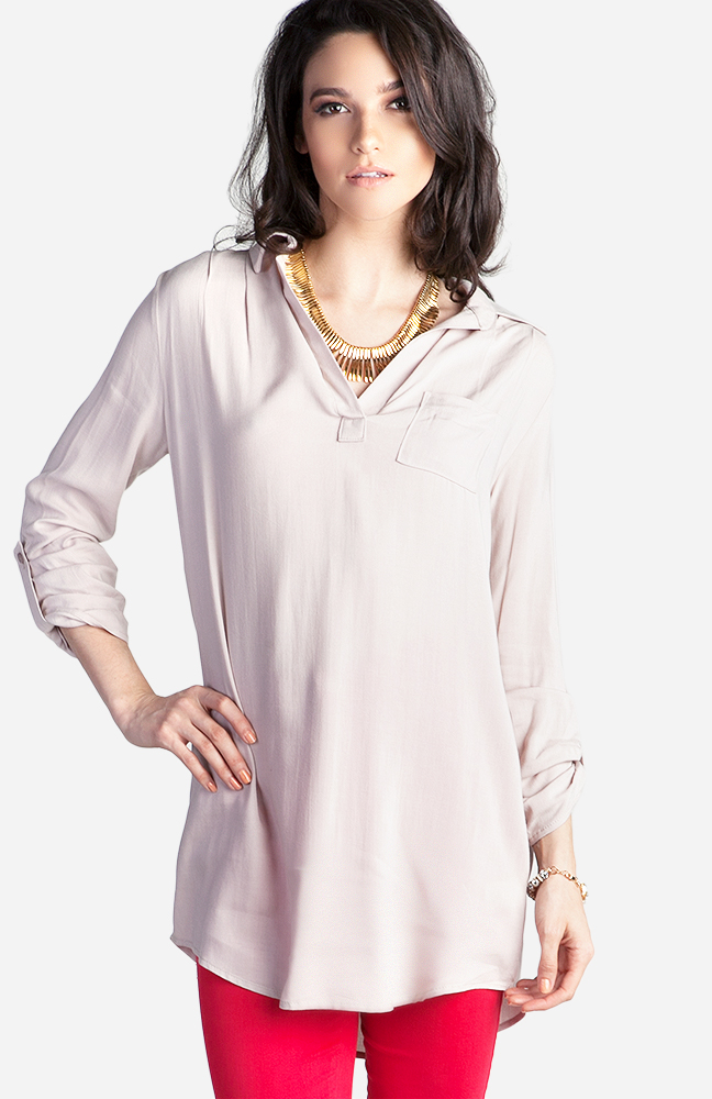 Oversized Business Blouse in Beige | DAILYLOOK