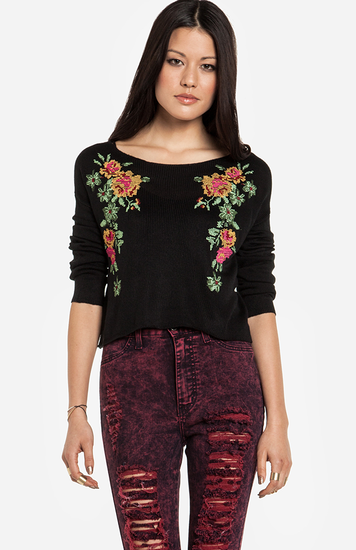 Floral Embroidered Cropped Sweater In Black Dailylook