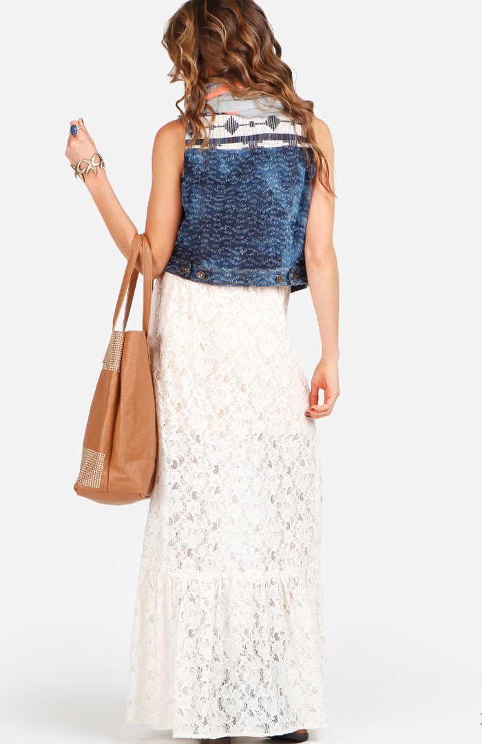 Ribbon Ceremony | DAILYLOOK