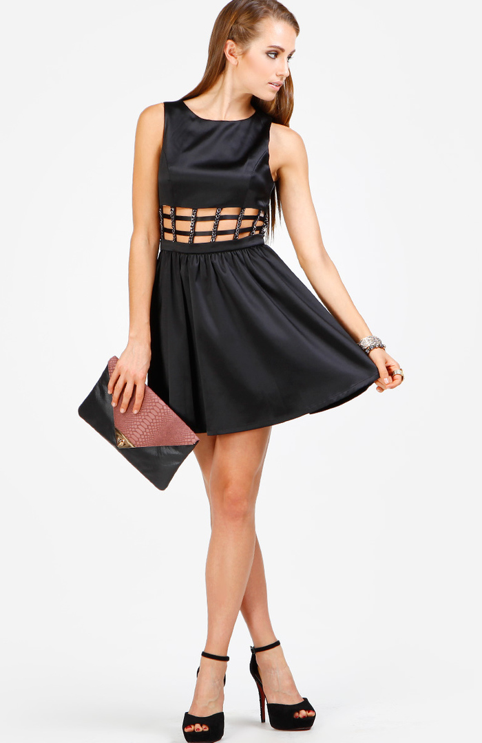 Cage-in Style | DAILYLOOK