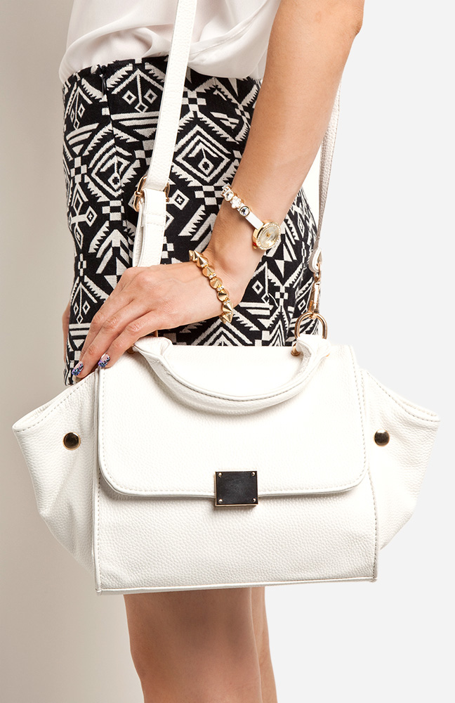 Bermuda Triangle | DAILYLOOK