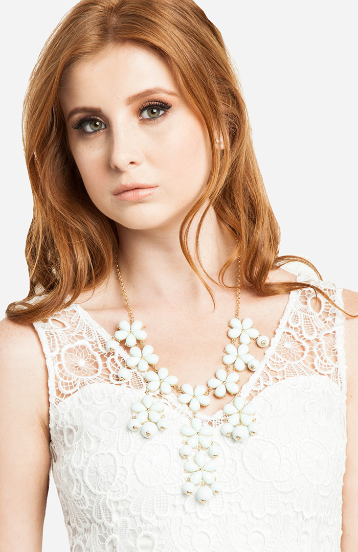 Botanical Lace Garden | DAILYLOOK