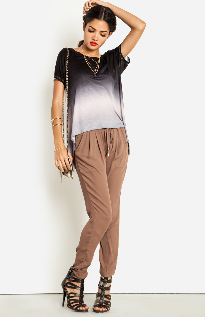 Tapered Drawstring Pants in Taupe | DAILYLOOK