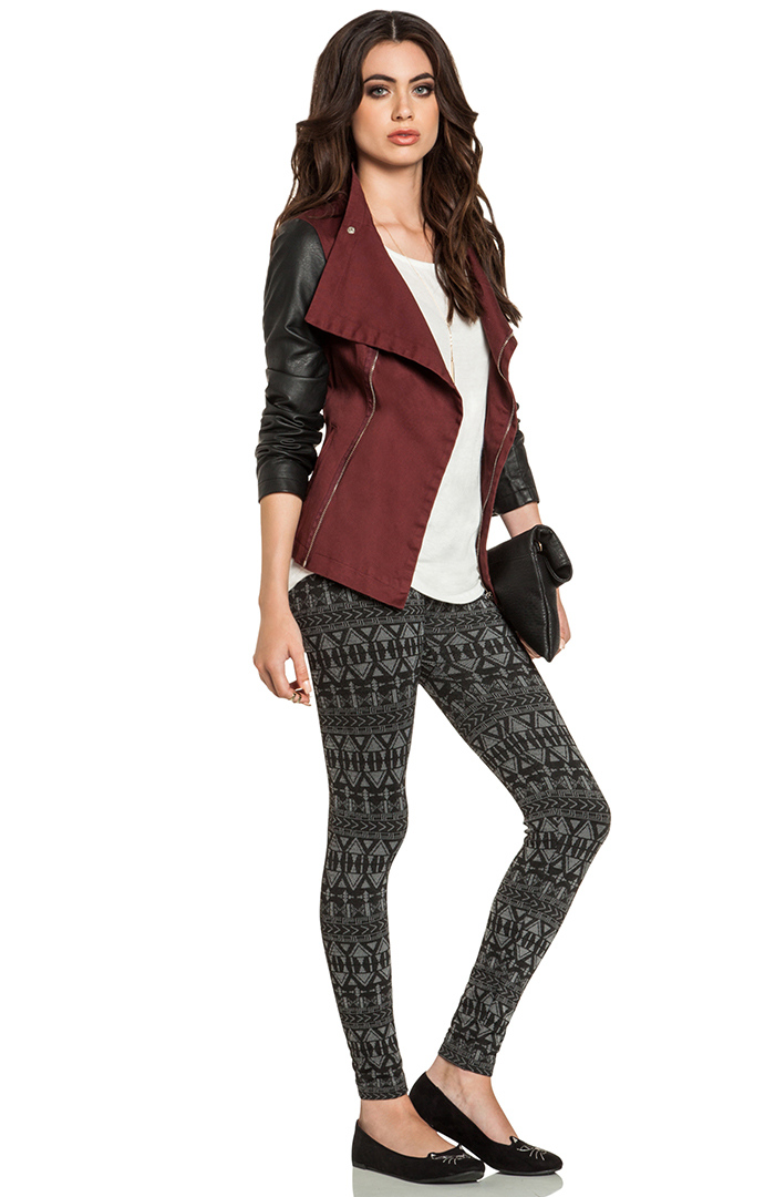 Silver Screen, Cozy Scene | DAILYLOOK