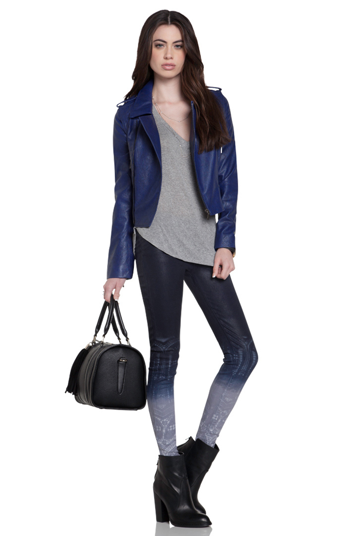 A Class Act | DAILYLOOK