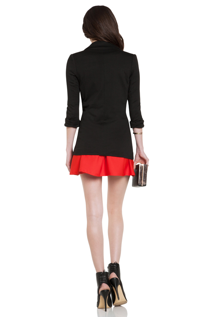 Wing Woman | DAILYLOOK