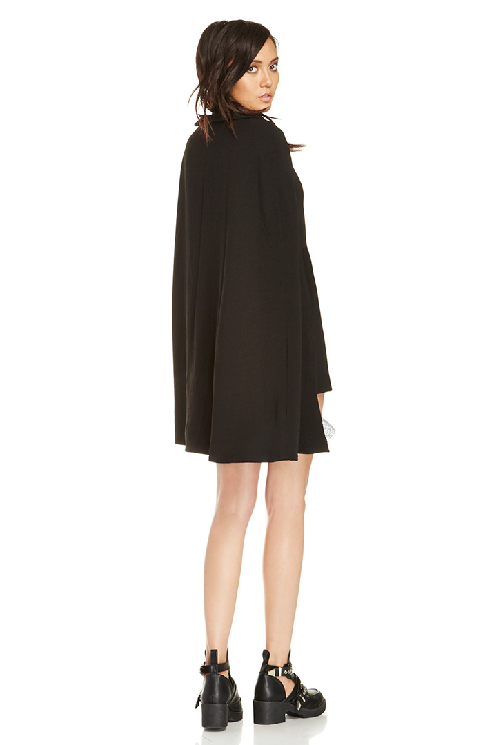 Cape Mod | DAILYLOOK