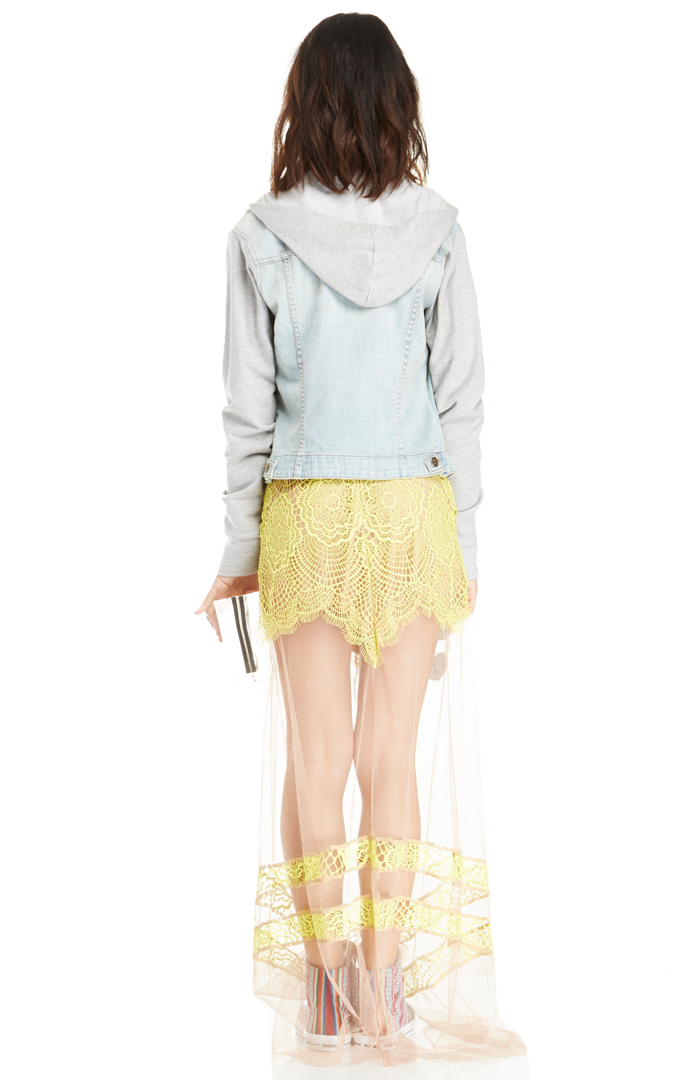 Summer Finn | DAILYLOOK