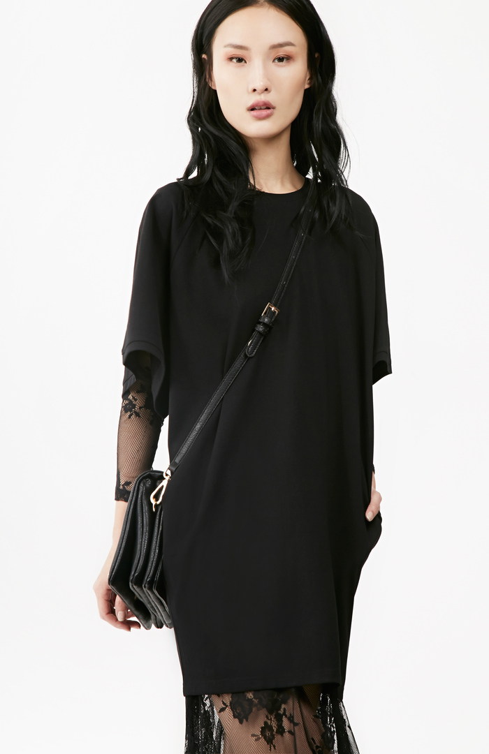 Supermassive Black Hole | DAILYLOOK