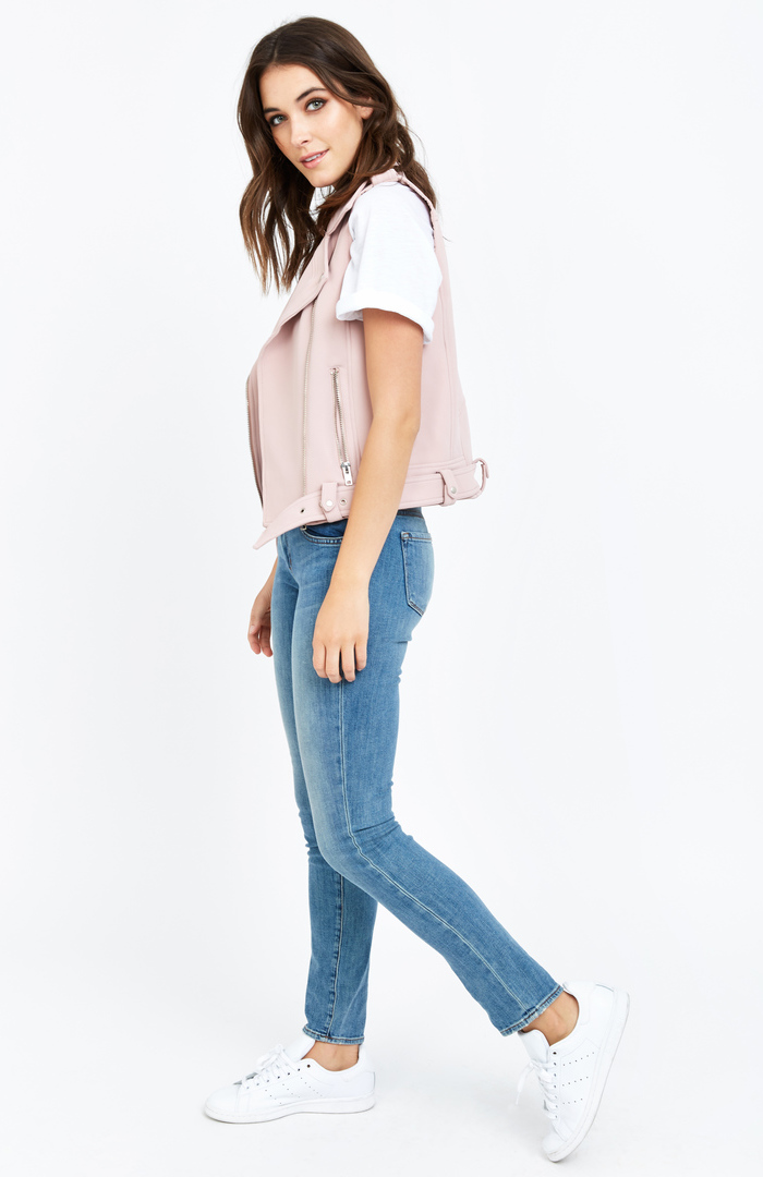 Couldn't Care Less | DAILYLOOK