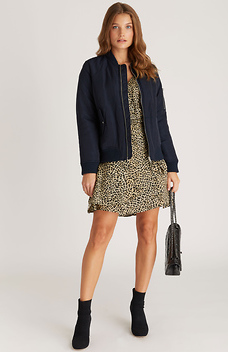 DAILYLOOK | Premium Personal Styling