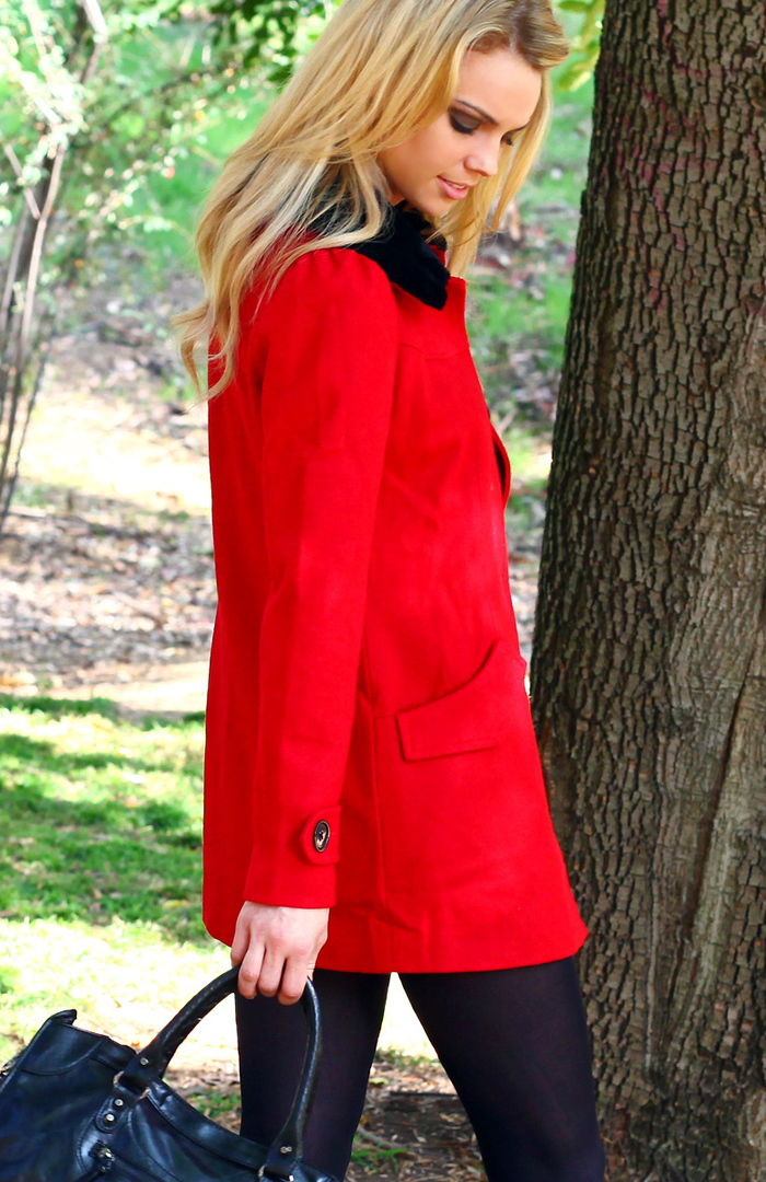 Fabulous Red Coat Look | DAILYLOOK