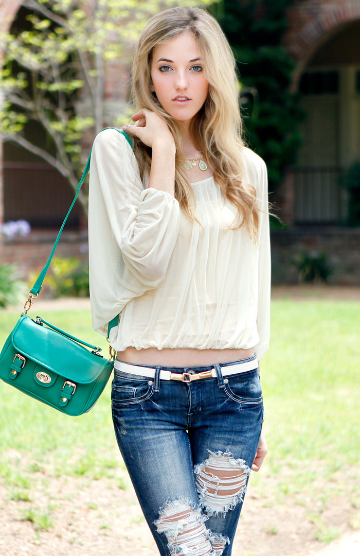 Get Her To The Green Look By Machine Jeans and Glaze | DAILYLOOK