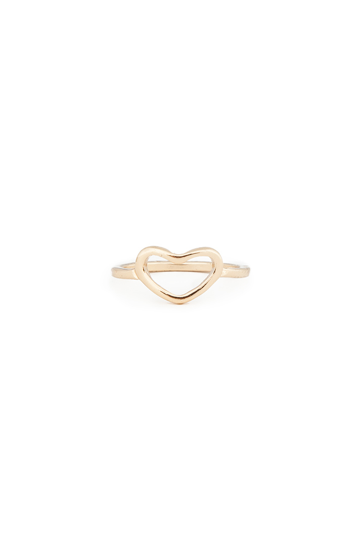 Cutout Heart Ring in Gold | DAILYLOOK