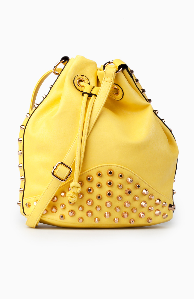 Studded Bucket Bag in Yellow | DAILYLOOK