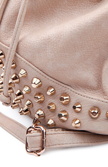 Studded Bucket Bag in Beige | DAILYLOOK