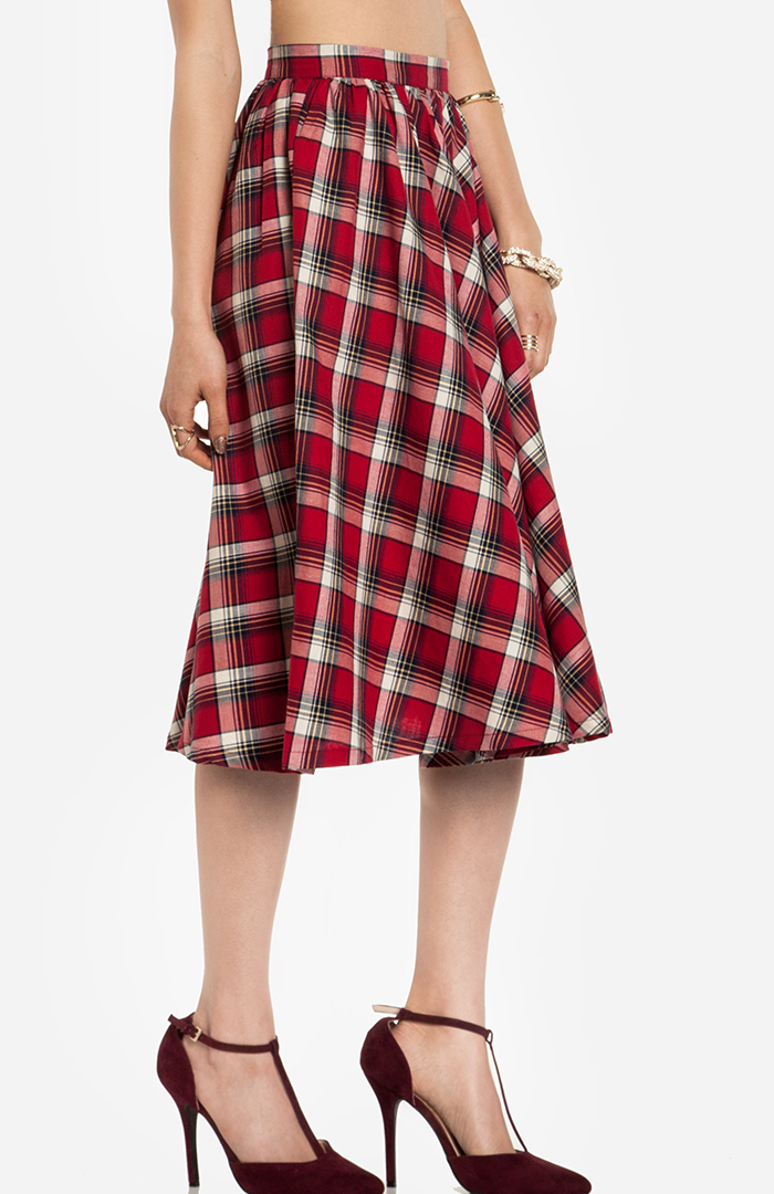 Plaid Midi Circle Skirt in Red | DAILYLOOK