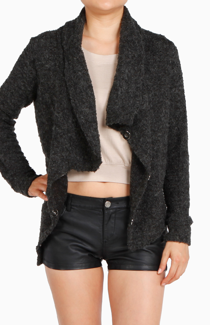 Ringspun Fluffy Cardigan in Black | DAILYLOOK